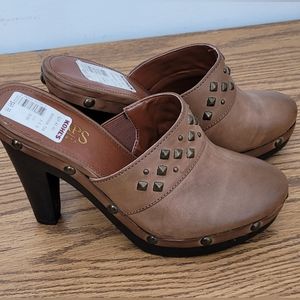 Chaps | Shoes | Chaps Brown Leather Studded Susanah Platform Clog Size ...
